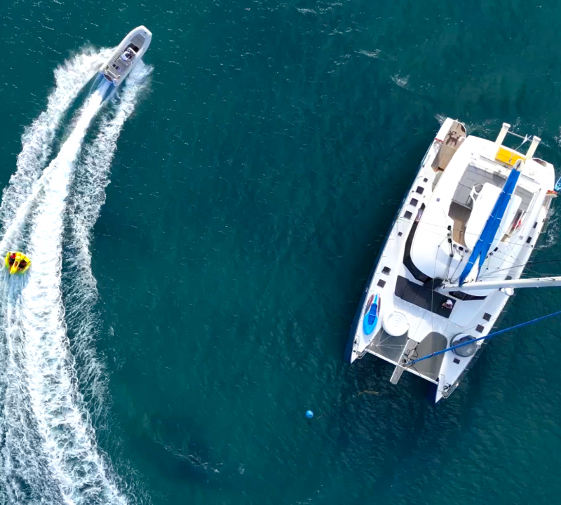 Yacht FENG, Sunreef 70 Yacht | CHARTERWORLD Luxury Superyacht Charters